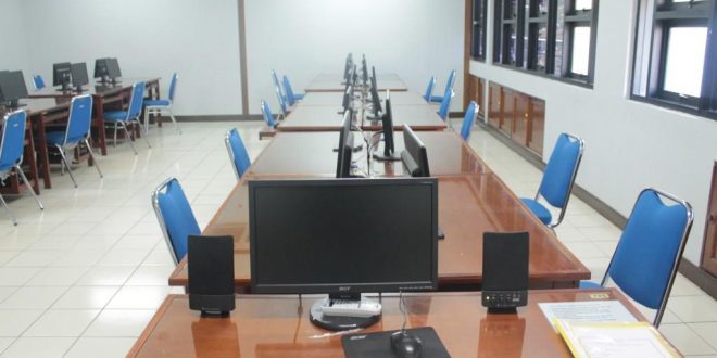 Laboratorium Praktikum Komputer - Fakultas Ekonomi