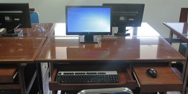 Laboratorium Praktikum Komputer - Fakultas Ekonomi